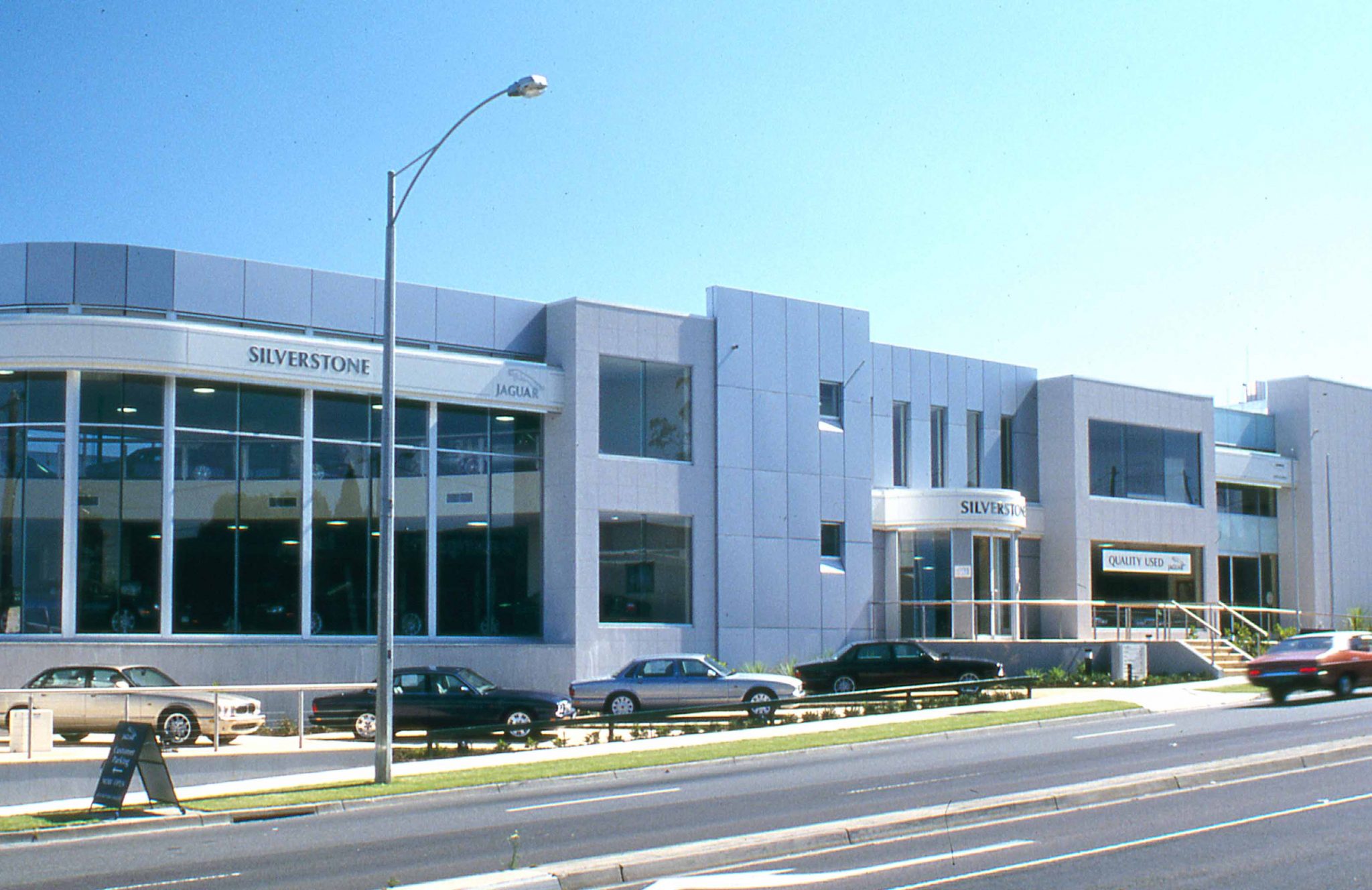 Doncaster Corporate Park - L.U. Simon Builders